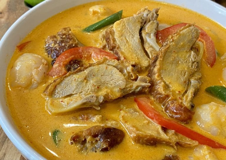 Red Duck Curry with Lychees - 3CatsFoodie