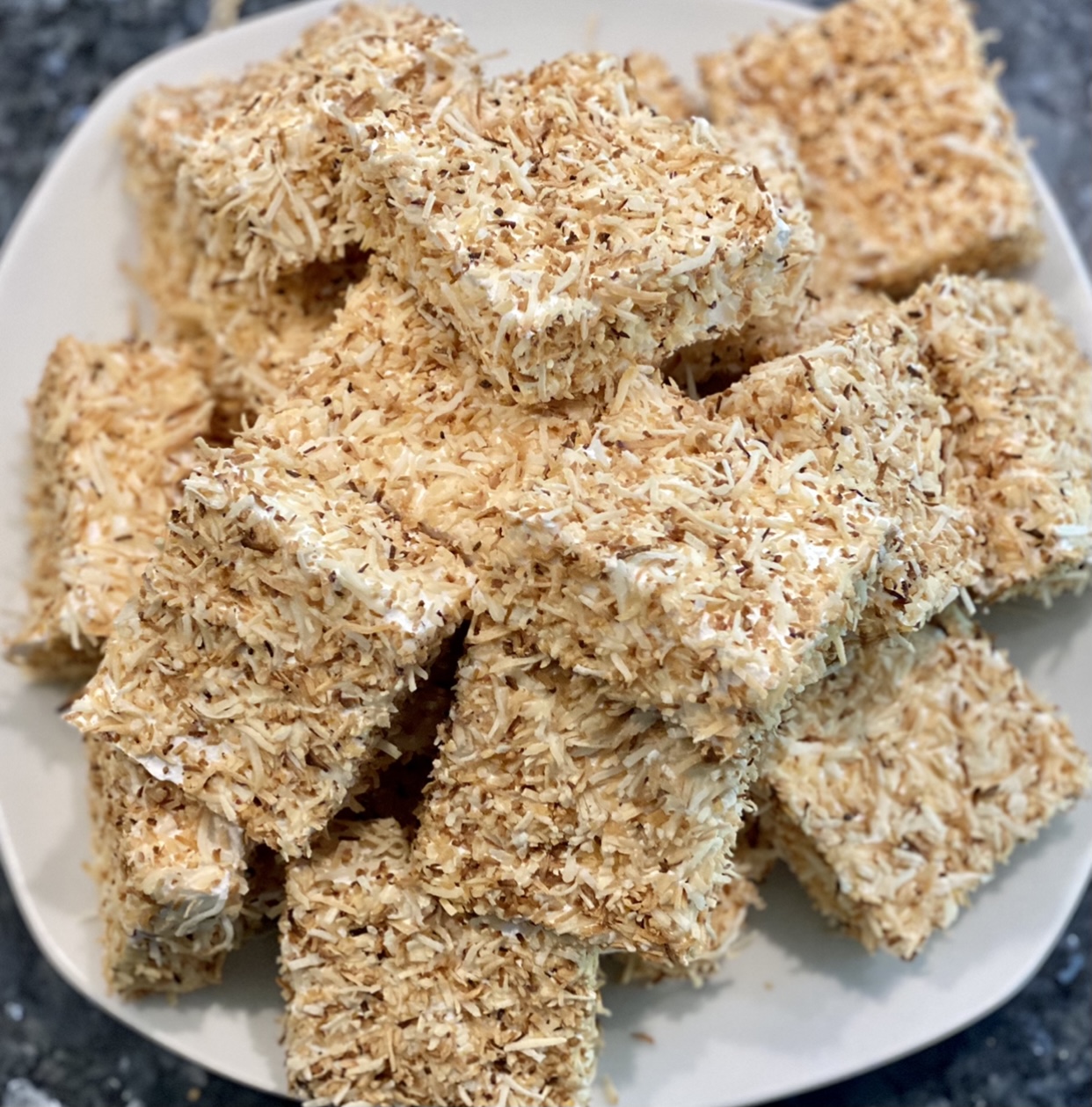 Toasted Coconut Marshmallows - 3CatsFoodie