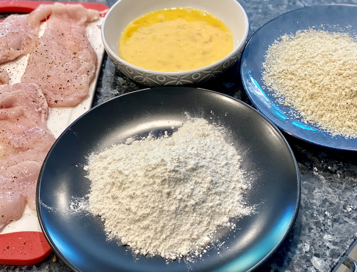 Chicken Schnitzel with Creamy Cheese Sauce - 3CatsFoodie